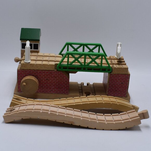 Thomas & Friends | Toys | Lifting Bridge No 2 Clickety Clack Thomas ...